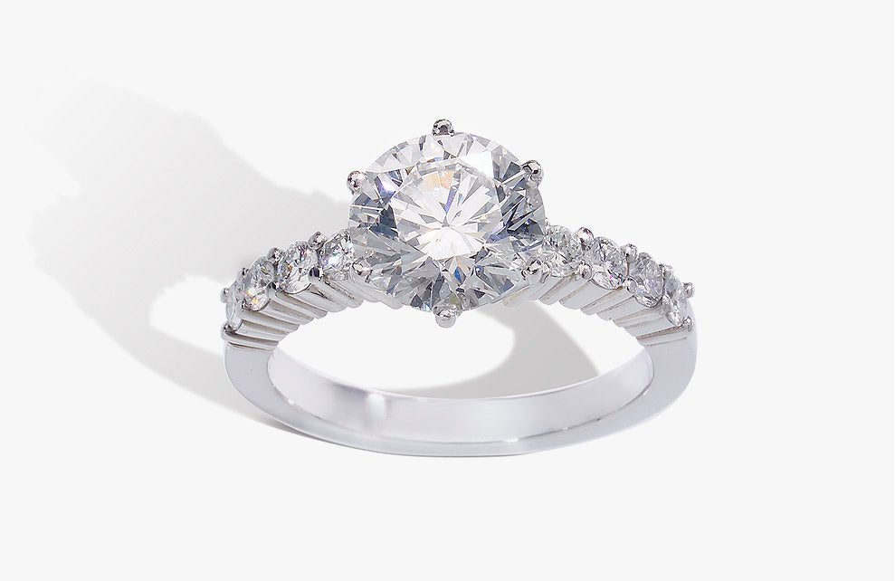 Stellar Ring – Diamond Design